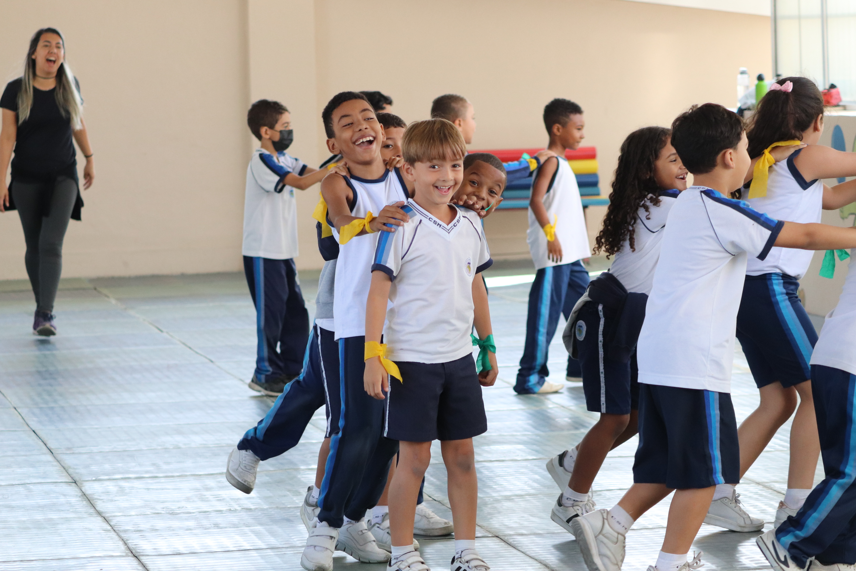 LATERALIDADE - 2º ANO - Colégio Santa MariaColégio Santa Maria